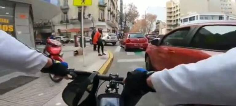 Bicibandido, el youtuber que chocaba autos para demostrar la falta de ... Bicibandido, el youtuber que chocaba autos para demostrar la falta de ...