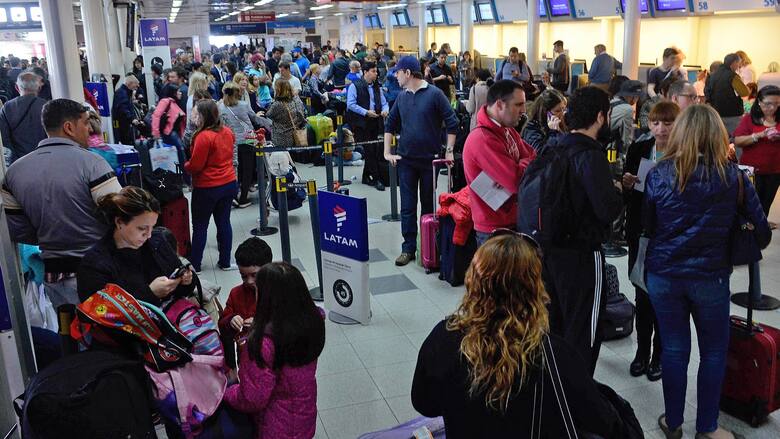 Caos En Aeroparque Por Los Vuelos Cancelados La Nacion