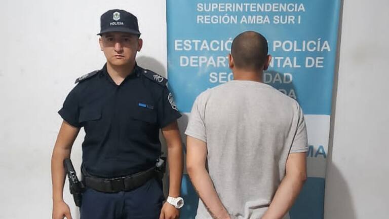 Detuvieron Al Hombre Que Mordió Y Le Arrancó Un Pedazo De Oreja A Su